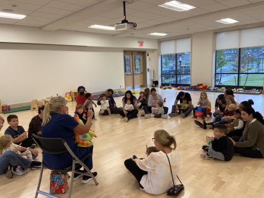 Half Hollow Hills Community Library | Family Place Libraries